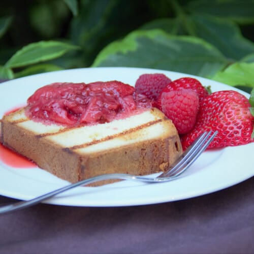 Grilled Cake and Berries | Bush Cooking